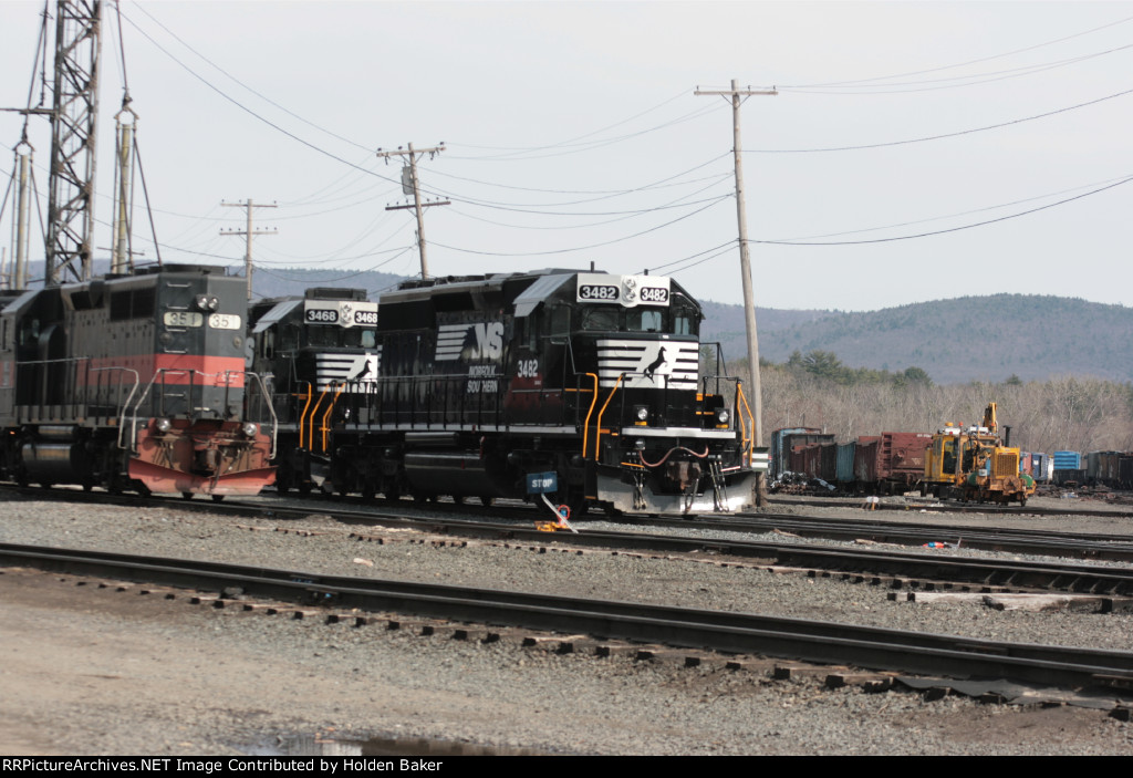 NS 3482 in shiny new NS paint